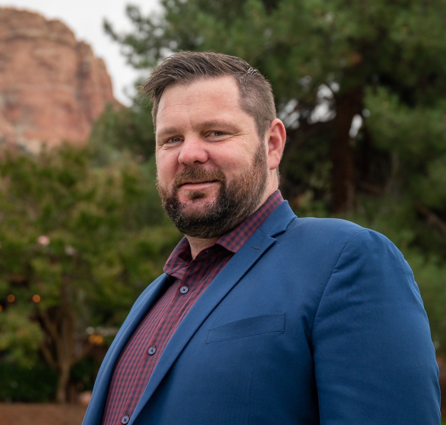 Stirring Things Up: Sedona Mixologist Matthew Doerr Talks Cocktails